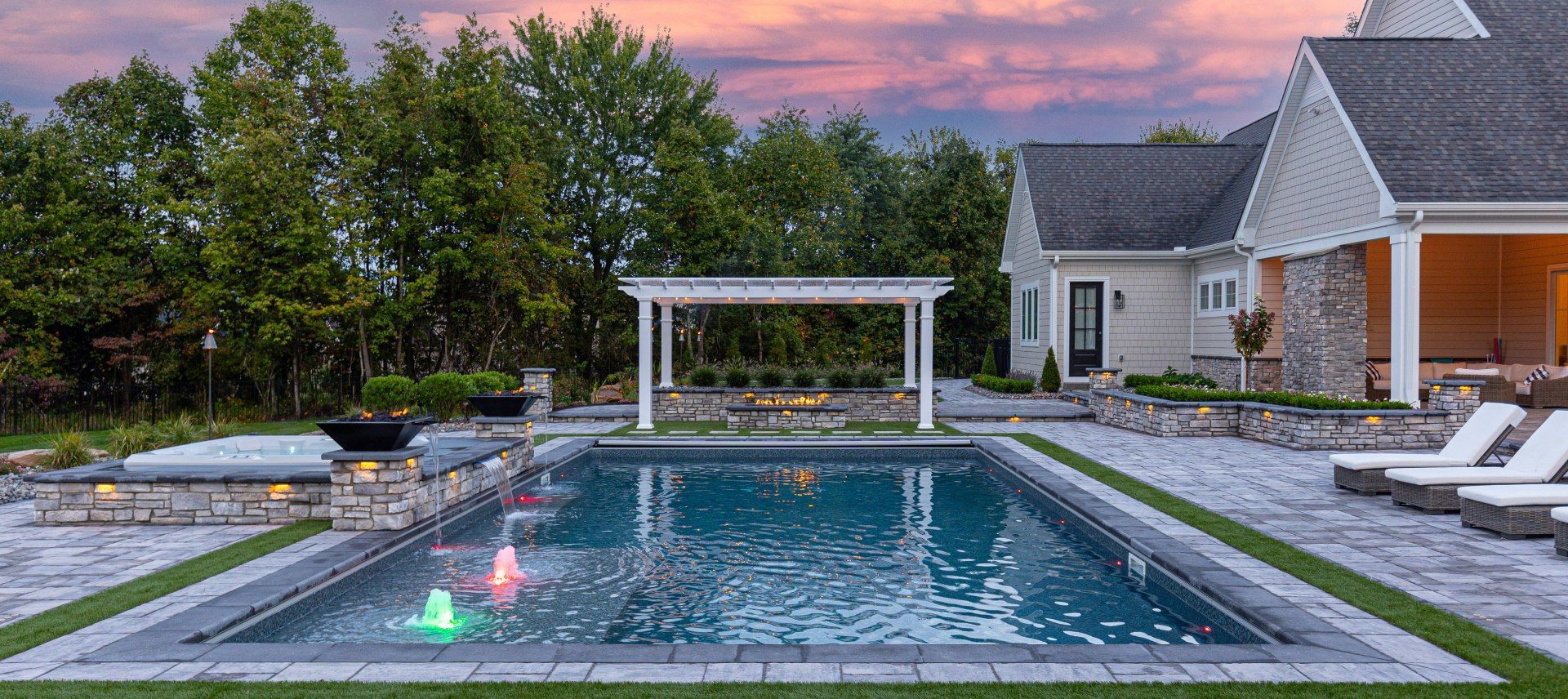 Luxury Pools | Beall's Landscape